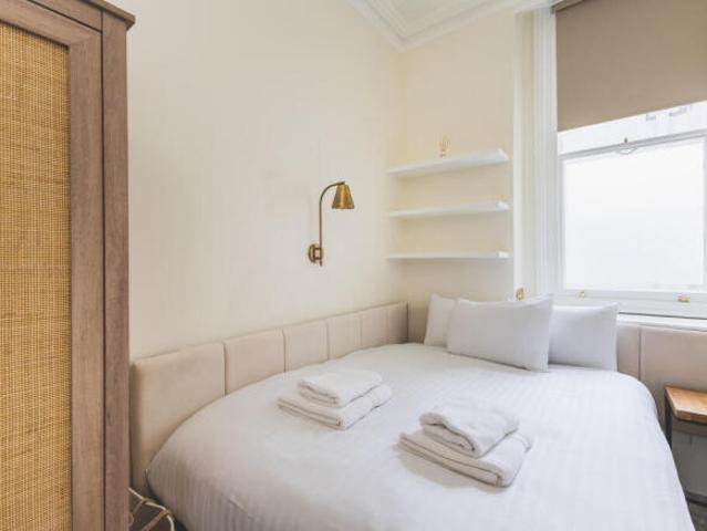2 bedroom flat for rent in Queensgate, London, SW7
