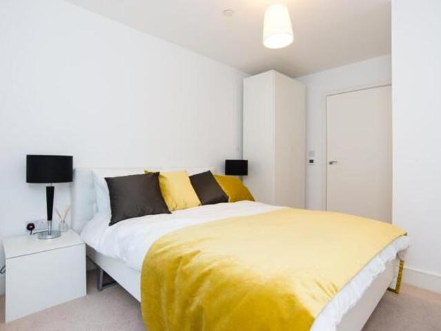 2 bedroom flat for rent in Queensland Terrace, Queensland Road, Islington, London, N7