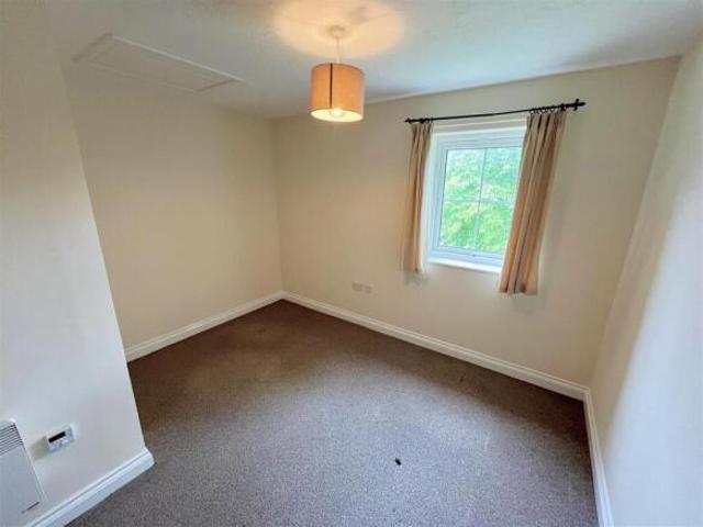 2 bedroom flat for rent in Quinton Road West, Quinton, B32