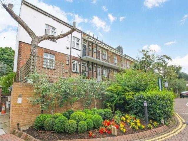2 bedroom flat for rent in Ranelagh Gardens, London, SW6