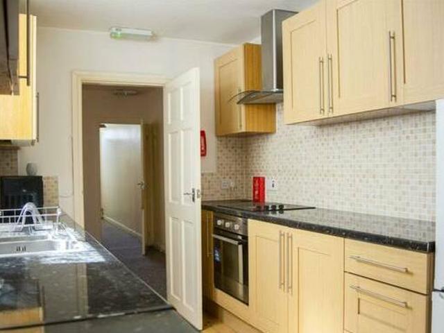 2 bedroom flat for rent in Raddlebarn Road Birmingham B29