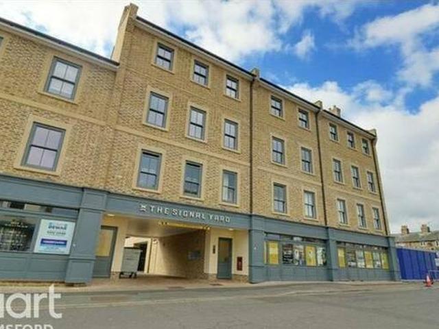 2 bedroom flat for rent in Railway Street Chelmsford CM1