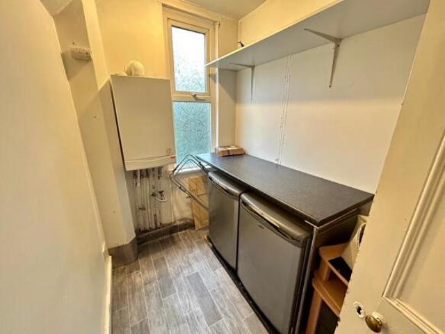 2 bedroom flat for rent in Raleigh Street, Nottingham, NG7