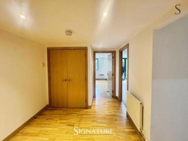2 bedroom flat for rent in Ratcliffe Road, Knighton Hayes Hall, LE2