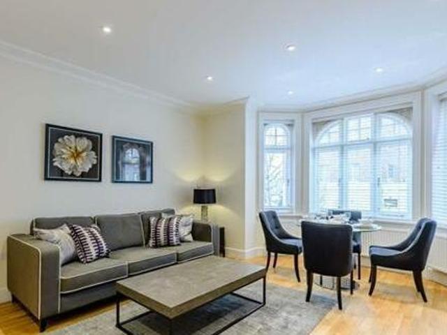 2 Bedroom Flat For Rent In Ravenscourt Park, London