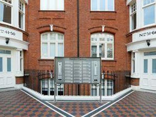 2 Bedroom Flat For Rent In Ravenscourt Park