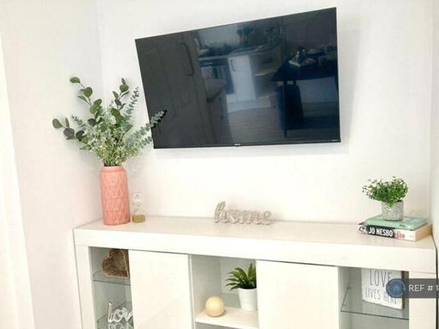 2 Bedroom Flat For Rent In Reading