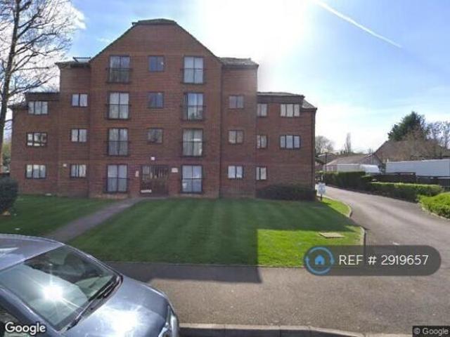 2 bedroom flat for rent in Readman Court, London, SE20