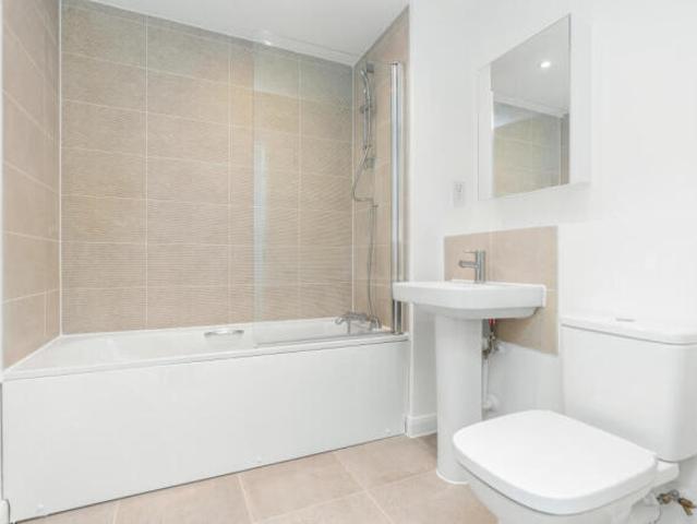 2 bedroom flat for rent in *Receive discounted rent for 6 months! * Rooks Corner, Milton Keynes, Buckingha, MK5