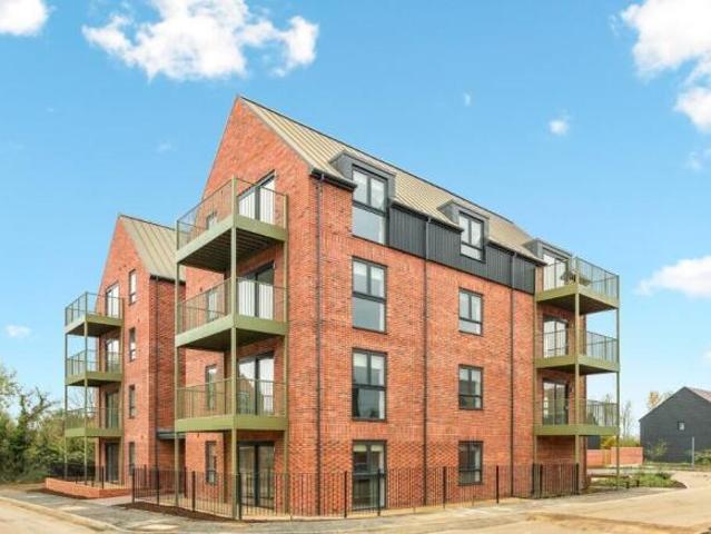 2 bedroom flat for rent in *Receive discounted rent for 6 months! * Rooks Corner, Milton Keynes, Buckingha, MK5