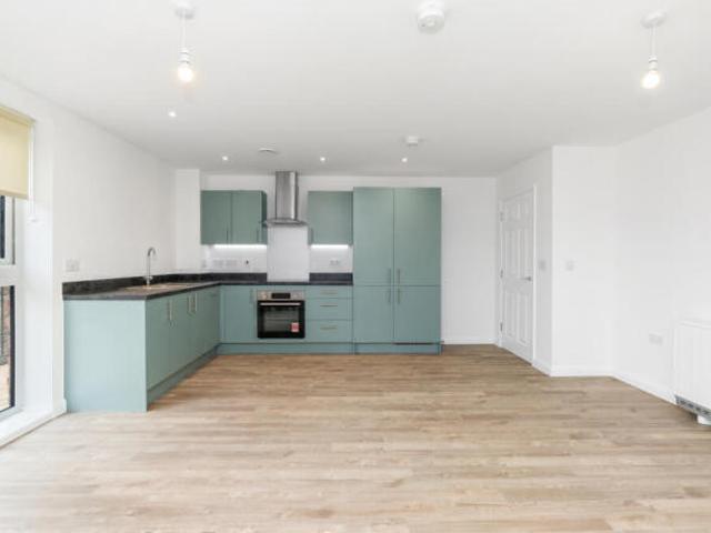 2 bedroom flat for rent in *Receive discounted rent for 6 months! * Rooks Corner, Milton Keynes, Buckingha, MK5
