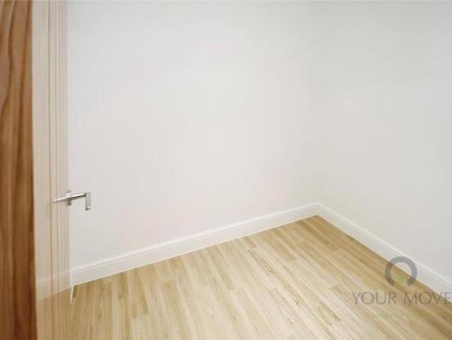 2 bedroom flat for rent in Redwood Grove, Bedford, Bedfordshire, MK42