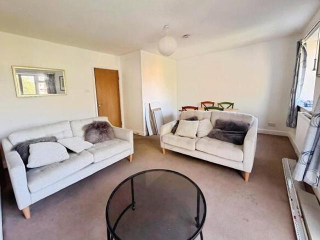 2 bedroom flat for rent in Redmires Court, Eccles New Road, Salford, M5