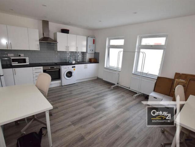 2 bedroom flat for rent in |Ref: R191594|, Broadlands Road, Southampton, SO17 3AR, SO17