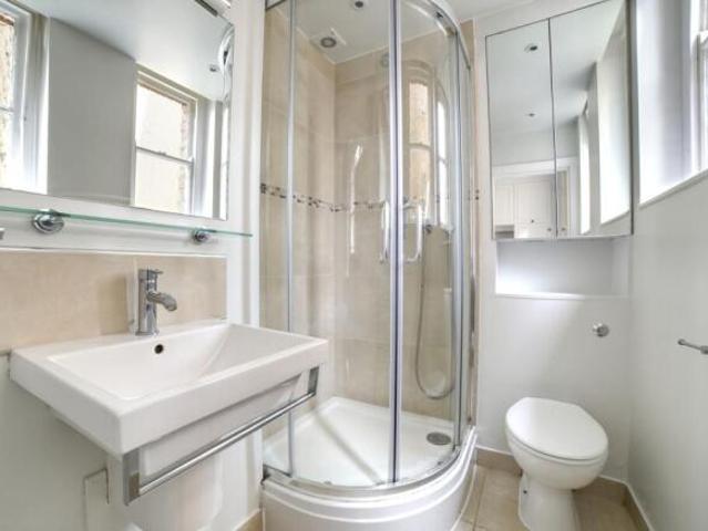 2 bedroom flat for rent in Gladstone Court, Regency Street, SW1P