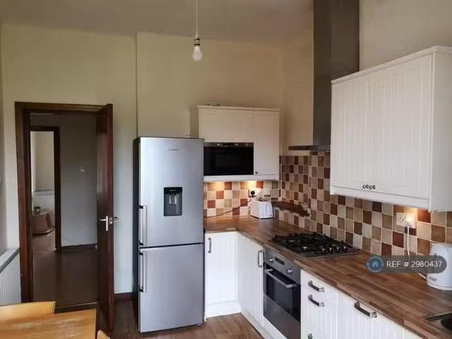2 bedroom flat for rent in Regent Moray Street, Glasgow, G3