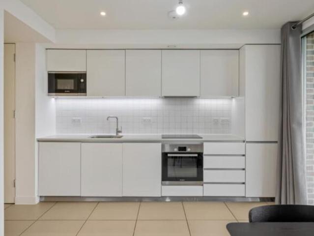 2 bedroom flat for rent in Rehearsal Rooms, Victoria Road, W3