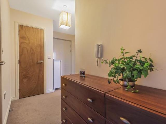 2 bedroom flat for rent in Reliance Way, Oxford, OX4
