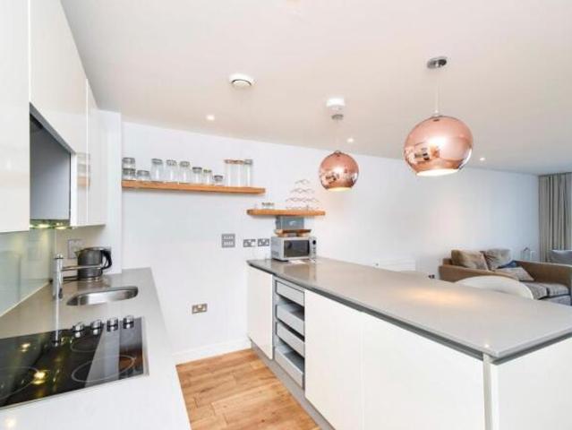 2 bedroom flat for rent in Restell Close Blackheath SE3