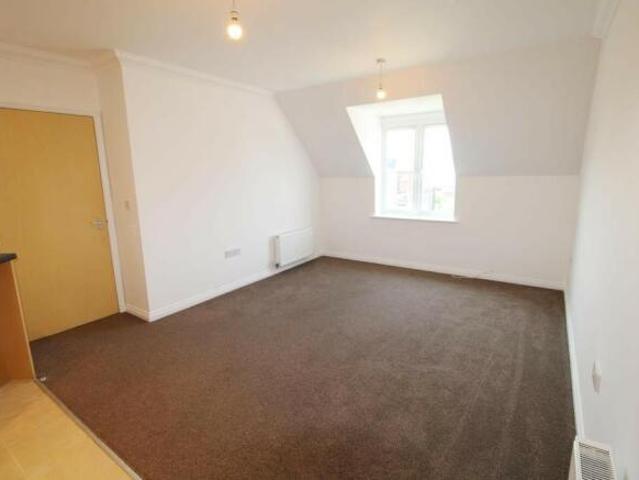 2 bedroom flat for rent in Ringwood Road, Poole, Dorset, BH14
