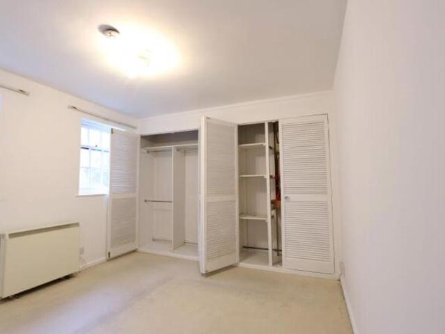 2 bedroom flat for rent in Richmond Court, Richmond Dale, Bristol, BS8