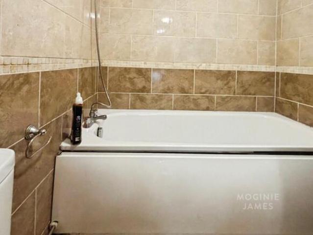 2 bedroom flat for rent in Richmond Crescent, Cardiff, CF24