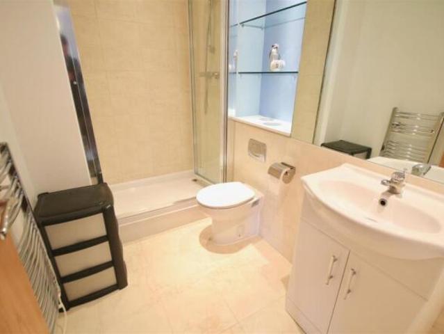 2 bedroom flat for rent in Richmond House, Bonfire Corner, Portsmouth, PO1