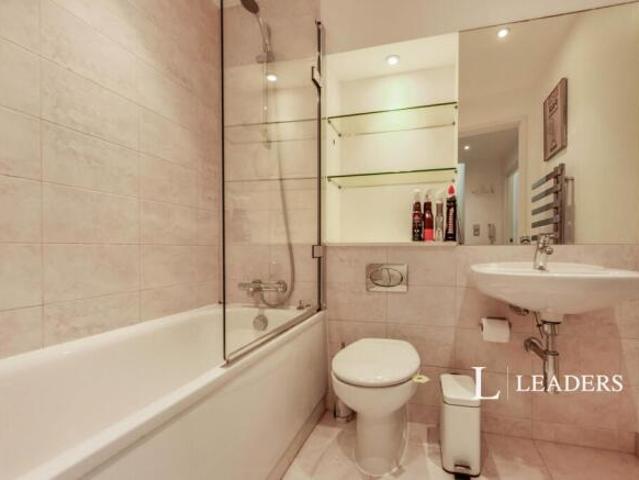2 bedroom flat for rent in Richmond House, Bonfire Corner, PO1