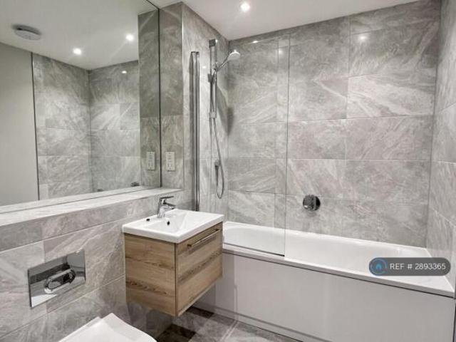 2 bedroom flat for rent in Richmond House, Bournemouth, BH2