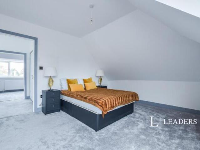 2 bedroom flat for rent in Richmond Park Avenue, Bournemouth, BH8
