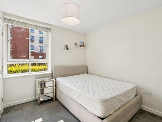 2 bedroom flat for rent in Richmond Park Terrace, Hutchesontown, Glasgow, G5