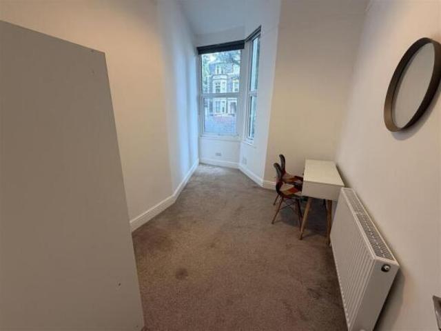 2 bedroom flat for rent in Richmond Road, Cardiff, CF24