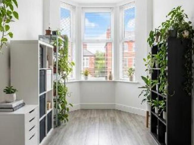 2 bedroom flat for rent in Richmond Road, Roath, Cardiff, CF24