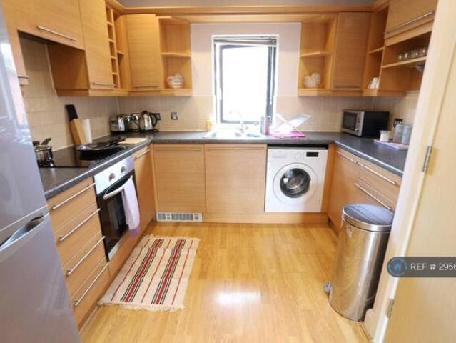 2 bedroom flat for rent in Rickman Drive, Birmingham, B15