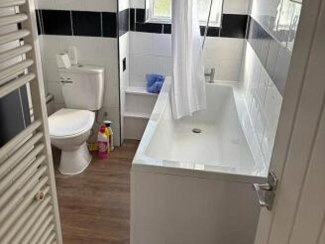 2 bedroom flat for rent in Ridgeway Road, Cardiff, CF3