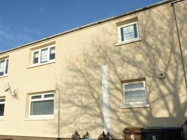 2 bedroom flat for rent in Rigghead KA3