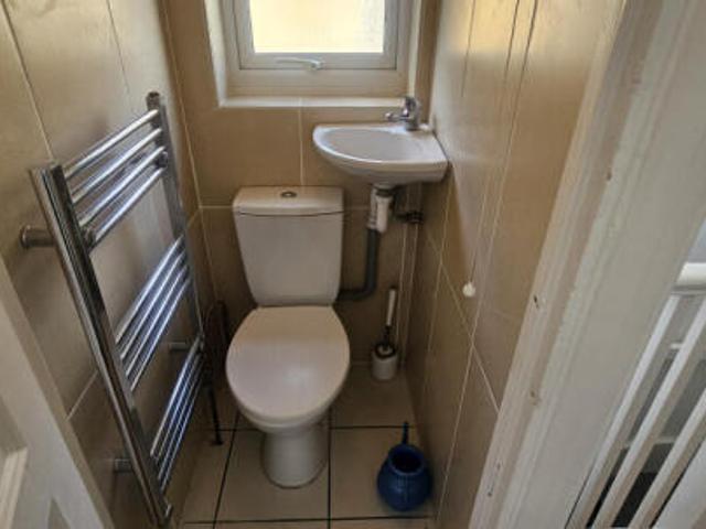 2 bedroom flat for rent in Ripley Road, Canning Town, E16