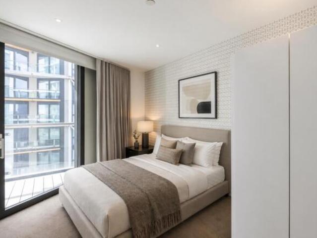 2 bedroom flat for rent in Riverlight Quay, SW11
