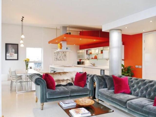 2 bedroom flat for rent in Riverside Way, Leeds, West Yorkshire, LS1