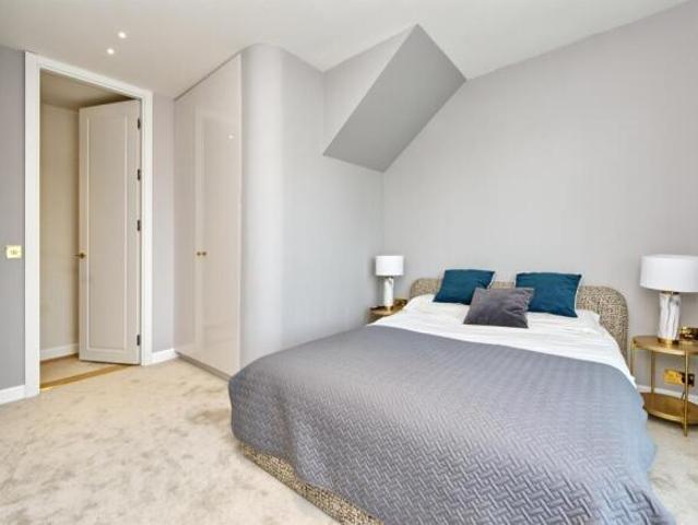2 bedroom flat for rent in Riverwalk, 5 Central Avenue, London, SW6
