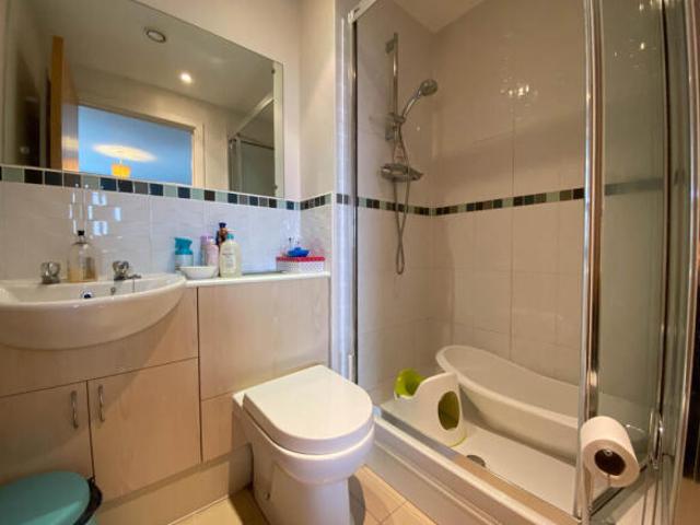 2 bedroom flat for rent in Roma House, Victoria Wharf, Cardiff Bay, CF11