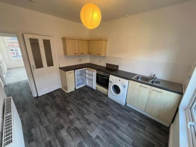 2 bedroom flat for rent in Roman Place, Leeds, West Yorkshire, LS8