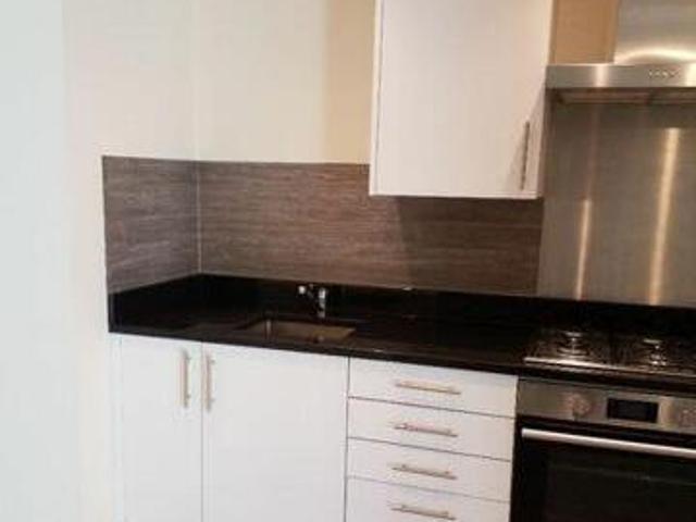 2 Bedroom Flat For Rent In Romford, London