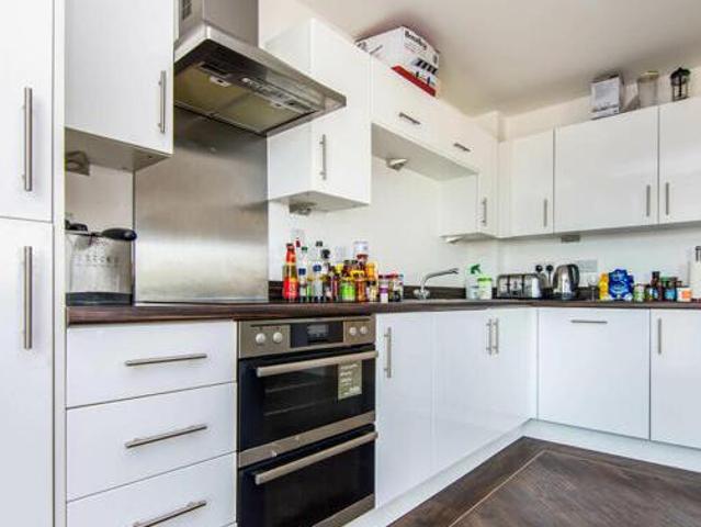 2 Bedroom Flat For Rent In Romford