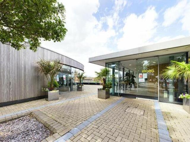 2 Bedroom Flat For Rent In Romford
