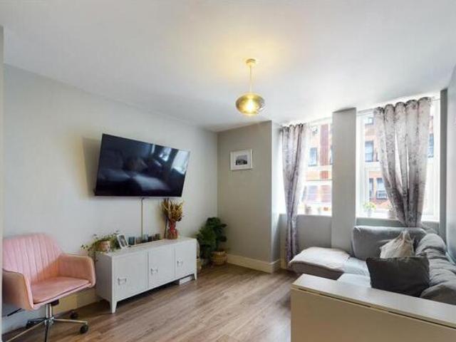 2 Bedroom Flat For Rent In Romford