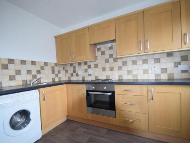 2 bedroom flat for rent in Roots Hall Drive, Southend On Sea, Essex, SS2
