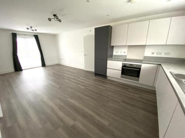 2 bedroom flat for rent in Robert McCarthy Place, Chelmsford, CM1 6DR, CM1