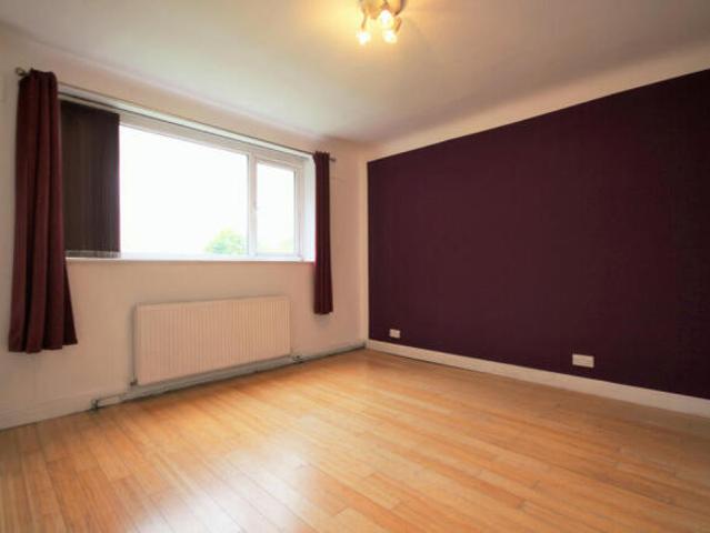 2 bedroom flat for rent in Rochdale Road, Blackley, Manchester, M9