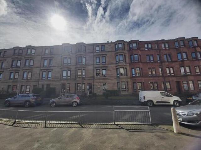 2 bedroom flat for rent in Roebank Street, Dennistoun, G31